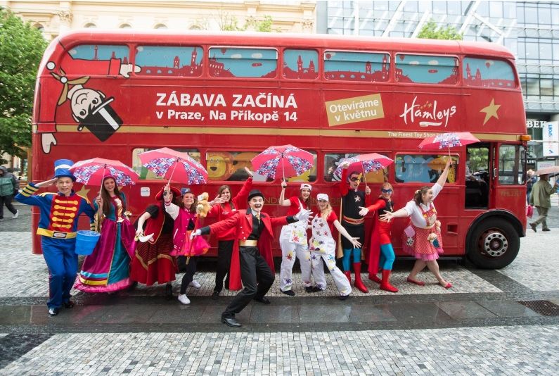 ijournal.cz | Hamleys otevřel největší obchod s hračkami ve střední evropě